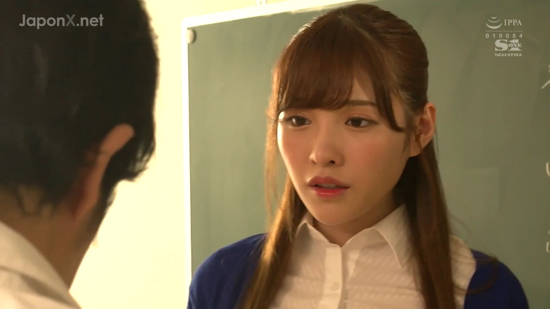 선생님의 수면부족을 걱정하는 학생들의 이야기