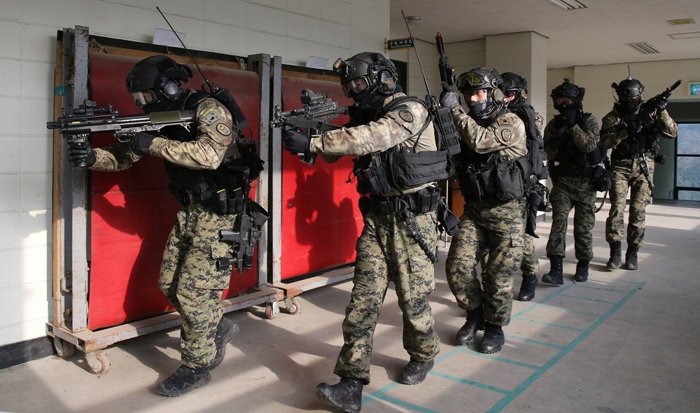 한국 1티어 특수부대 UDT vs 707 차이 비교..jpg