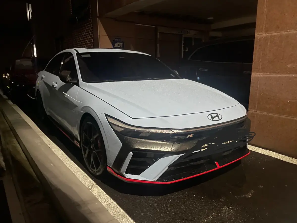 아엔 페리 풀파츠 차량