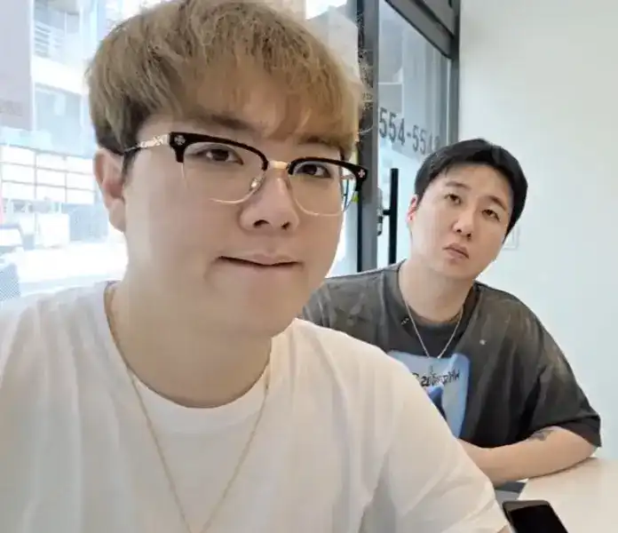 새벽에 족구가말한 보조mc 혹시...?! : SOOP(숲) - 와이고수